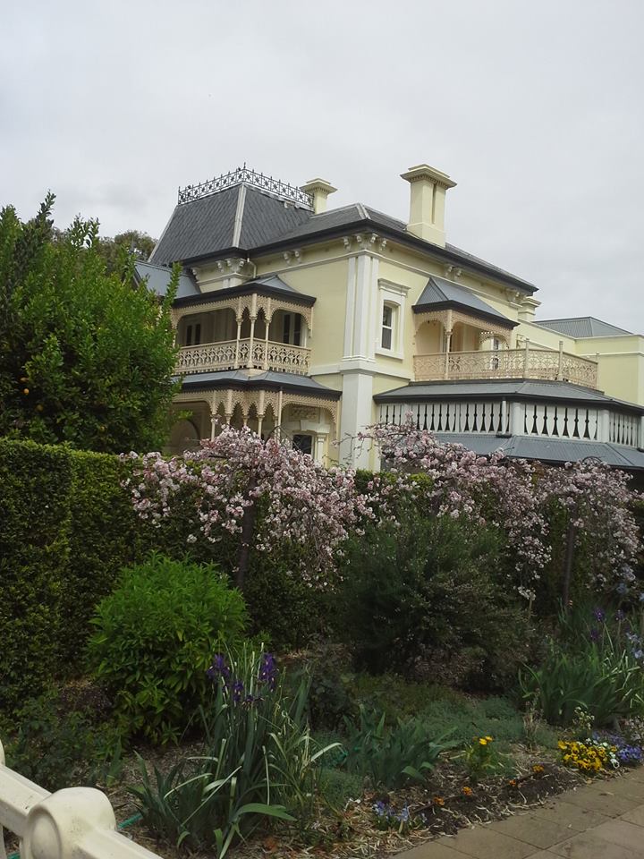 Grand Mansions & Sub-divisions - Down To Earth Tours